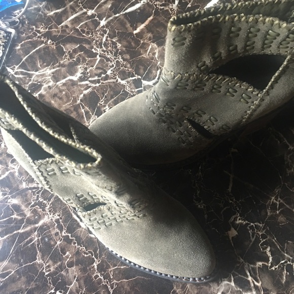Sbicca | Shoes | Sbicca Vintage Collection Olive Green Bootie | Poshmark